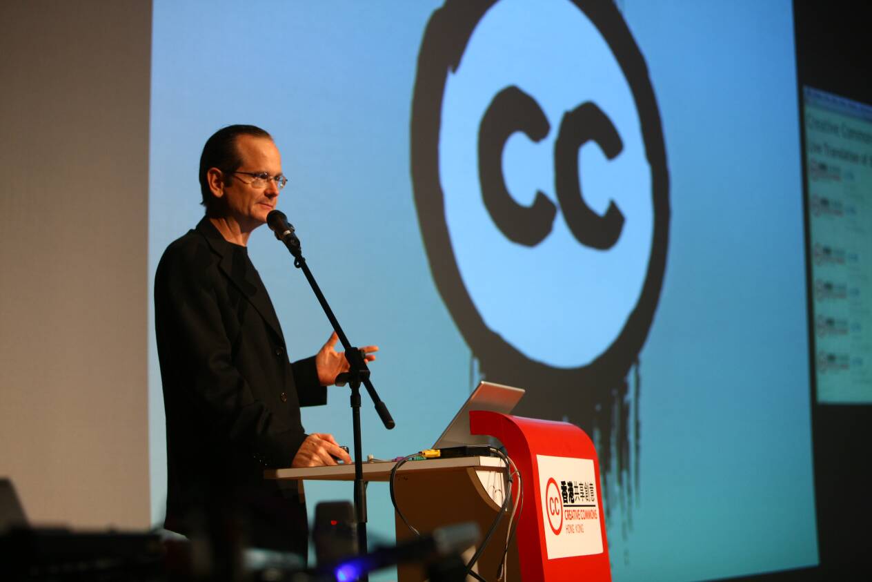 File:Lessig (3055514899).jpg - Wikimedia Commons