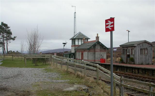 File:Corrour railway station.jpg - Wikimedia Commons